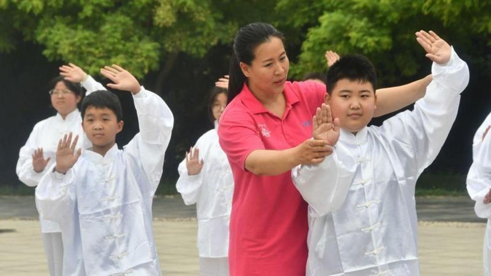 'Atividade perfeita para o resto da vida': os benefícios do Tai Chi ...