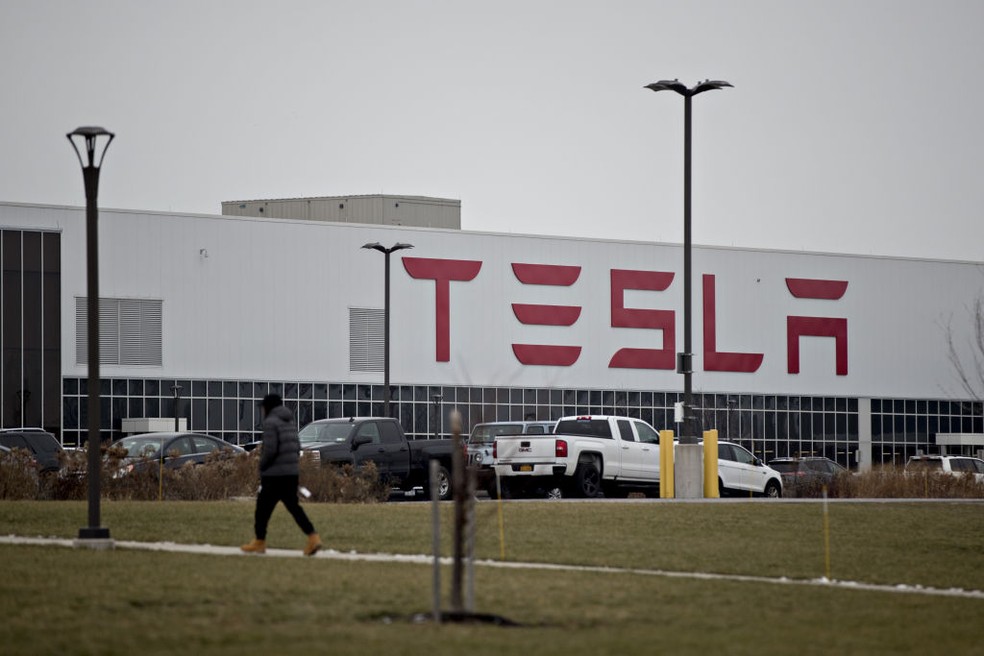 Tesla E Li Auto Reduzem Preços Na China No Momento Em Que Carros
