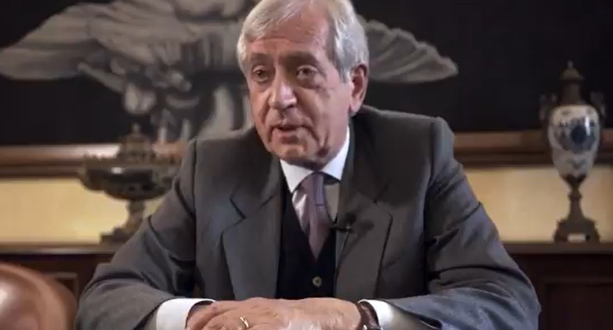 Vaticano é processado em 9,3 mi de euros por auditor e vice destituídos ...