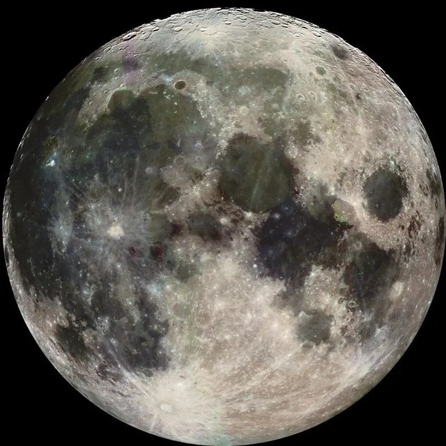 Lua pode conter vastas reservas de platina, dizem cientistas
