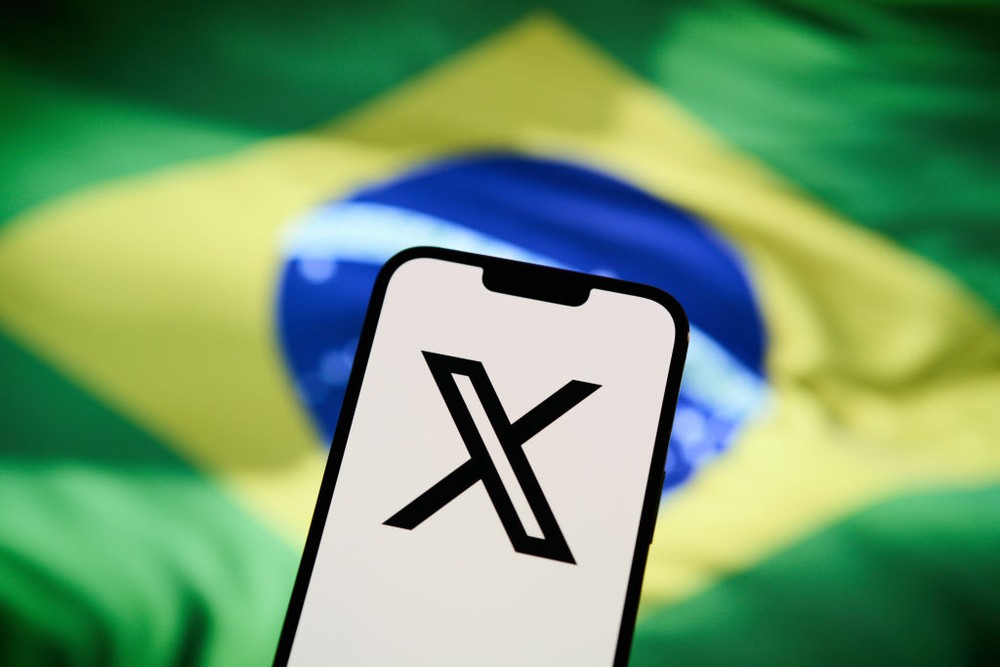 Rede social X (antigo Twitter) é alvo de restrições em 37 países desde ...