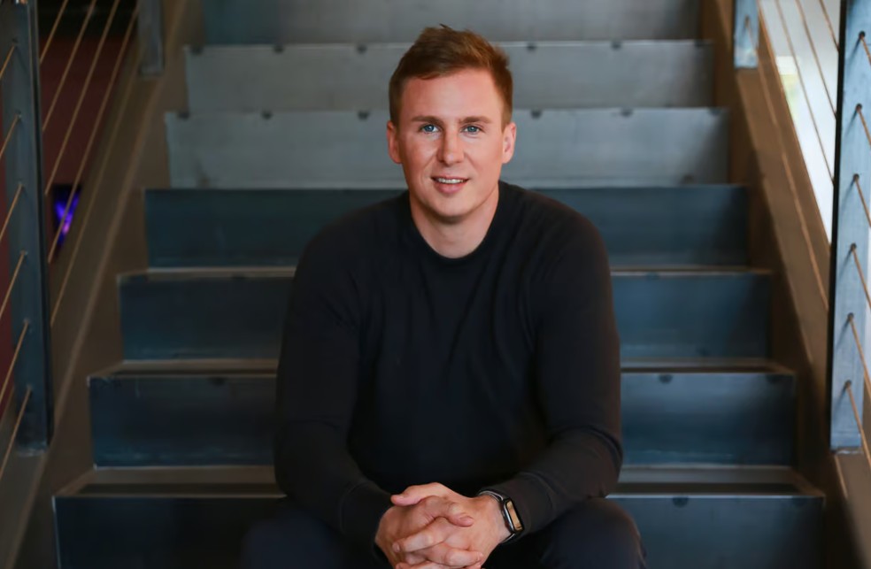 9 bilionários que ganharam dinheiro graças à inteligência artificial ...