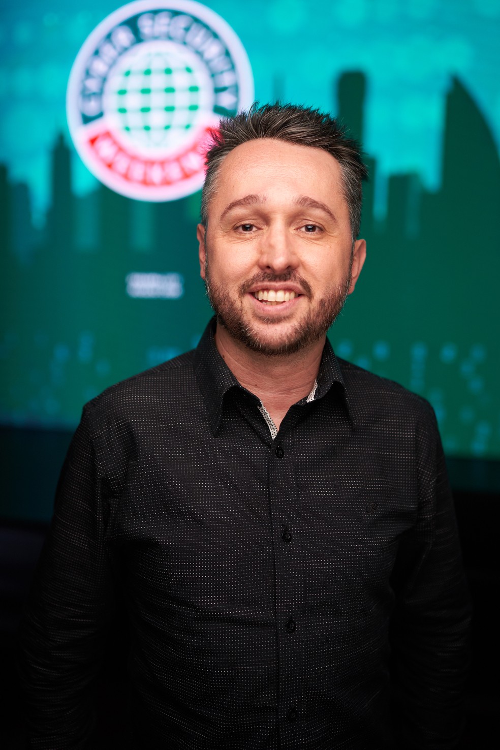 Brasil teve meio bilhão de mensagens falsas nos últimos 12 meses ...