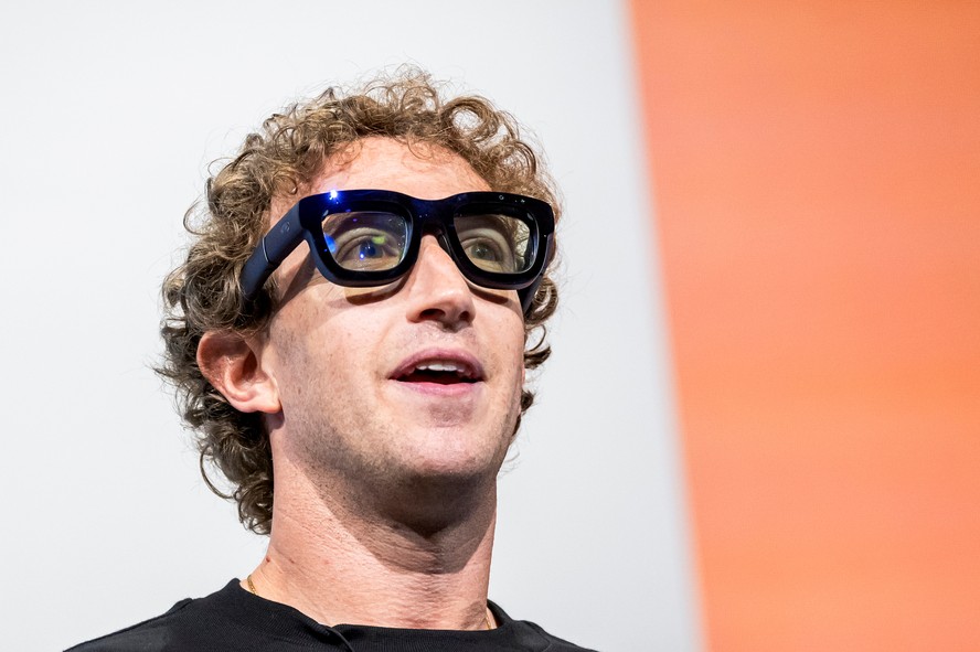 Mark Zuckerberg larga reuniões, senta no laboratório da Meta e volta a ...