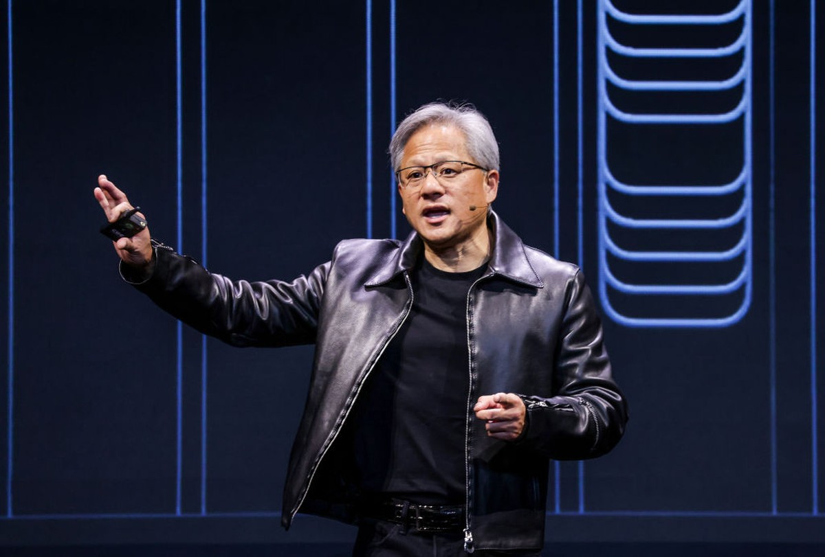 Colossus: CEO da Nvidia elogia empresa de Elon Musk por construir ...