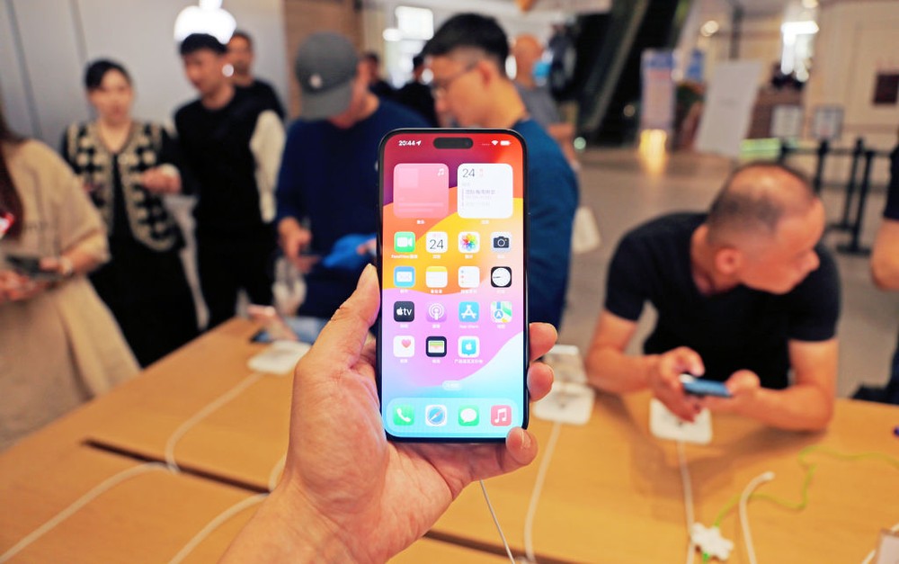 Usuários da Apple relatam que novo iPhone 15 Pro está superaquecendo ...