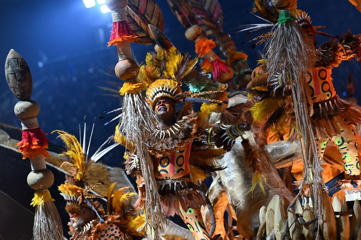 Understand how Paolla Oliveira's jaguar costume for carnival works ...