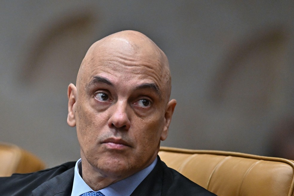 Empresa de Trump entra com processo contra Alexandre de Moraes após ...