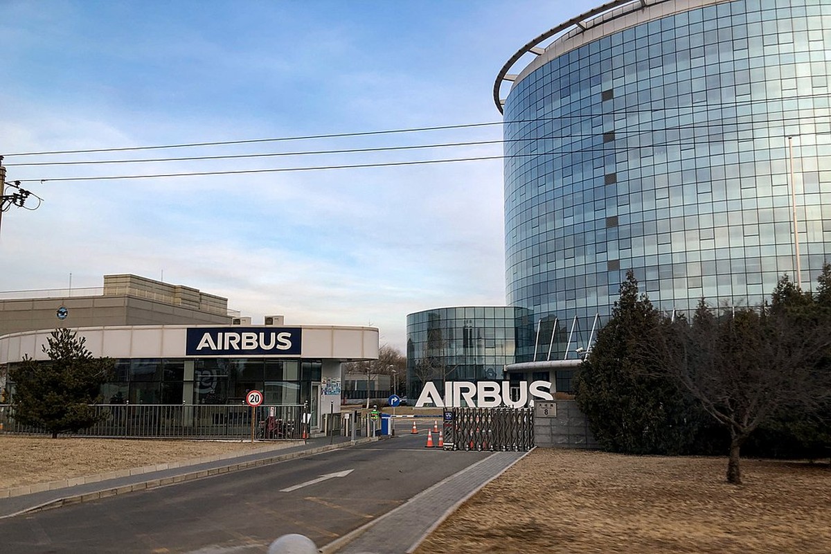 Airbus mira colaborações com Embraer em defesa e espaço no médio prazo