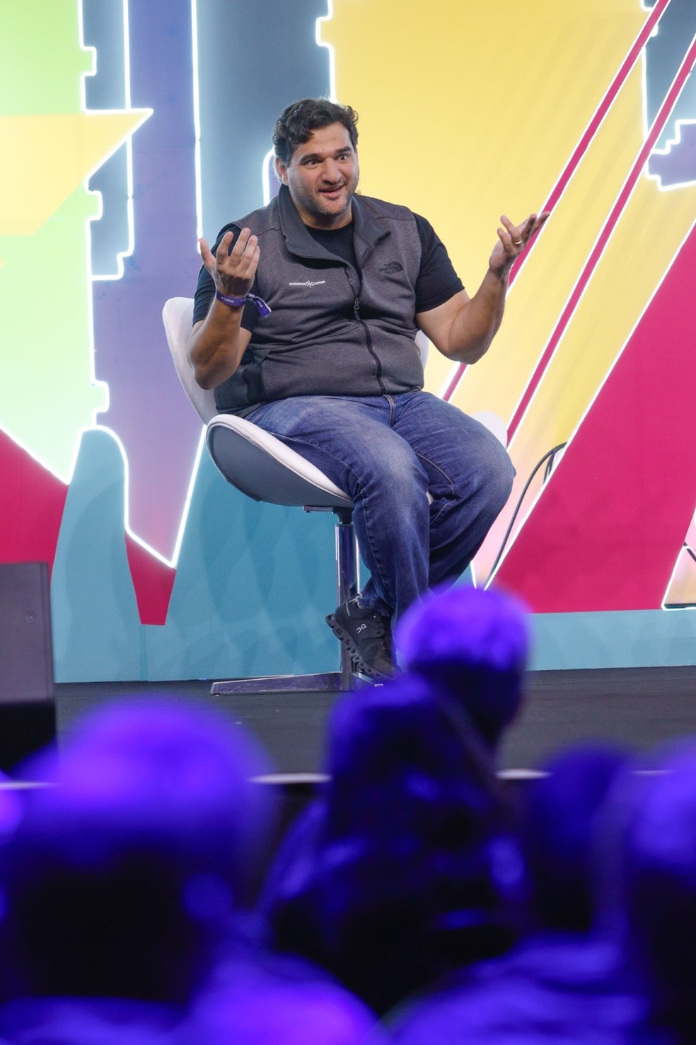 Colocar dinheiro do bolso, enfrentar recall, pivotar e demitir: os ...