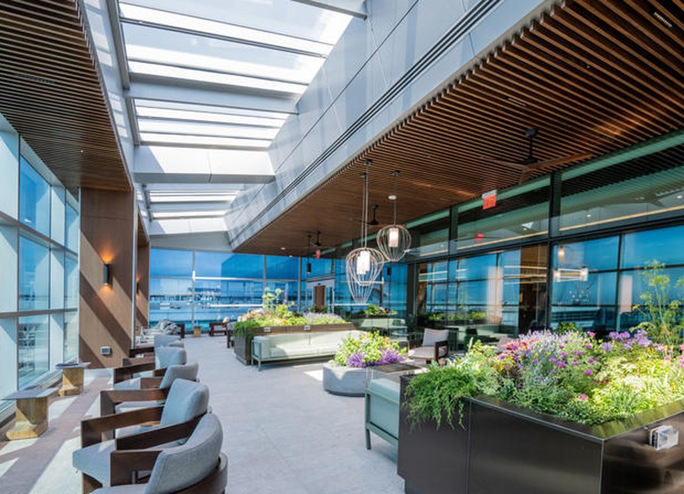 Delta inaugura seu maior lounge luxuoso no aeroporto internacional de ...