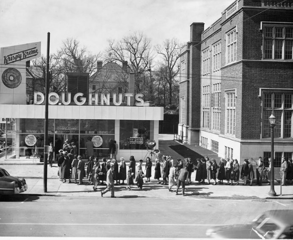 Krispy Kreme: conheça a história da loja de donuts dos EUA que causa ...