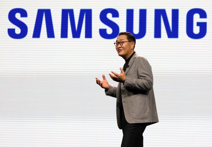 Han Jong-hee, co-CEO da Samsung, morre de ataque cardíaco aos 63 anos