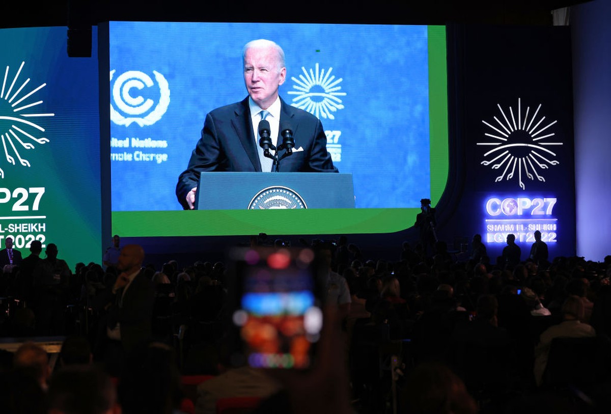 Biden diz a Xi Jinping que EUA seguirão 'competindo vigorosamente' com ...