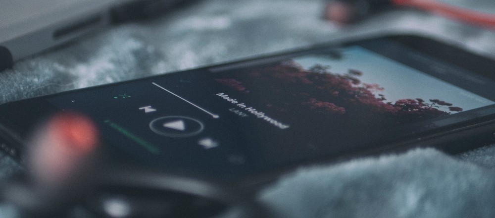 Universal Music Group defende novo modelo para streaming | Tecnologia ...