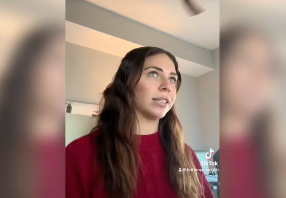 Mulher viraliza ao gravar momento em que é demitida de forma desastrosa