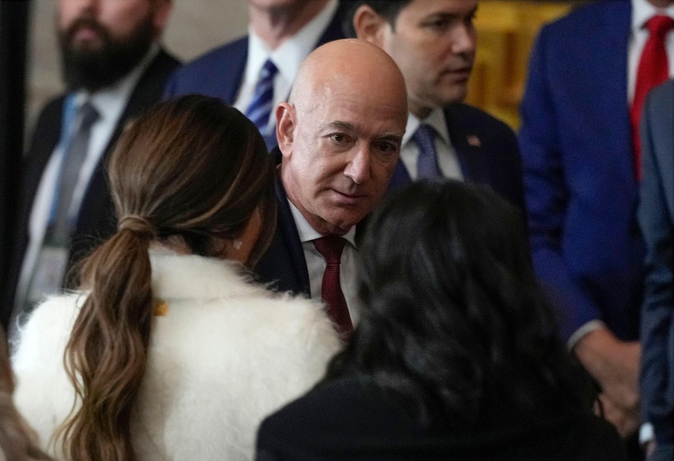 Por que governo Trump criticou reação da Amazon às tarifas
