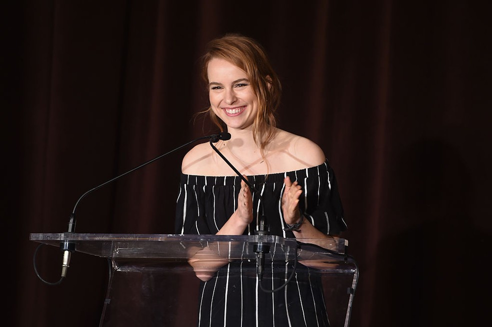 Ex-atriz da Disney, Bridgit Mendler se torna CEO de uma startup ...
