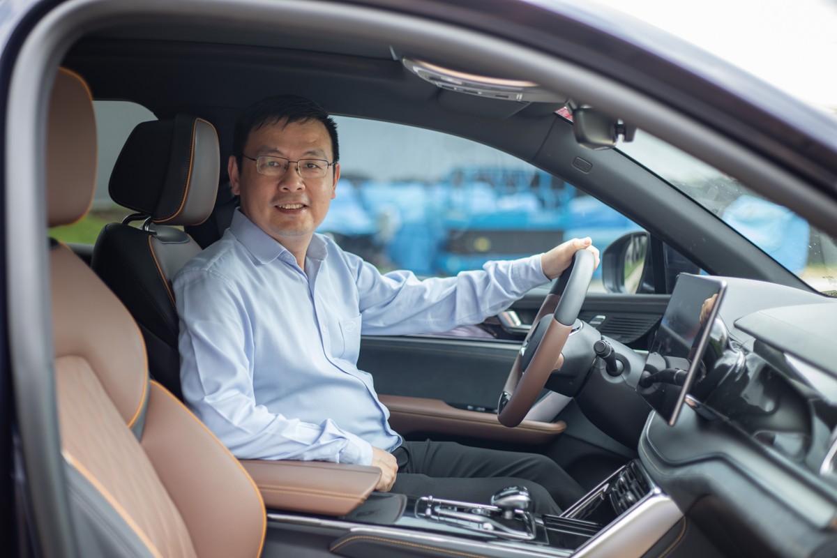 Brasileiro vai poder comprar carro elétrico por R$ 100 mil, estima ...