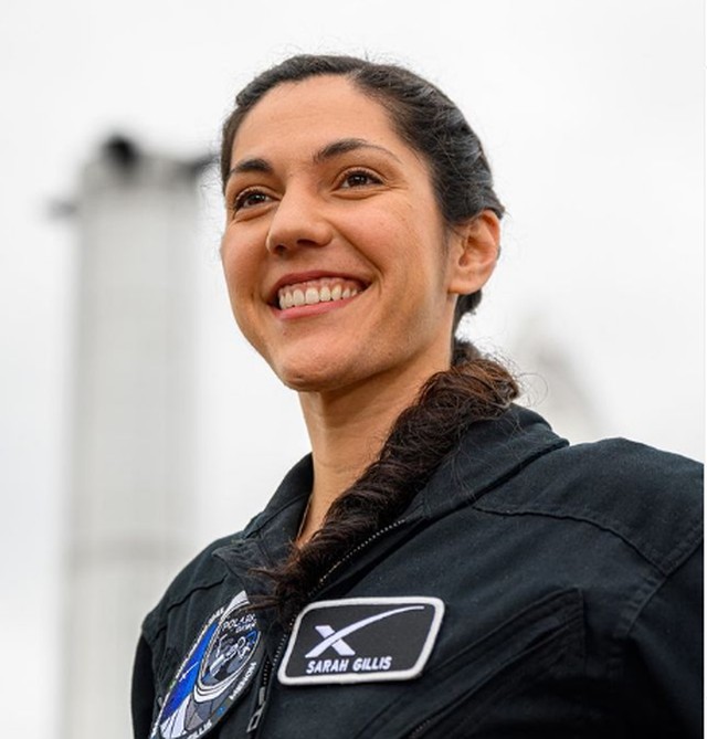 Quem é Sarah Gillis, primeira mulher a fazer uma caminhada privada no ...