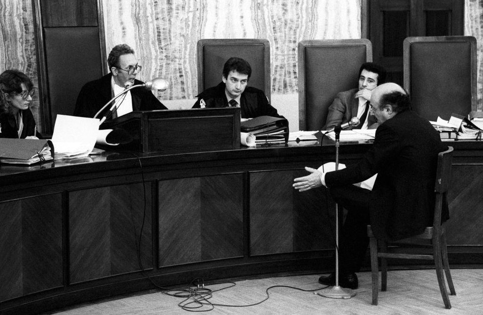 O misterioso assassinato de Roberto Calvi, o 'banqueiro de Deus' que ...