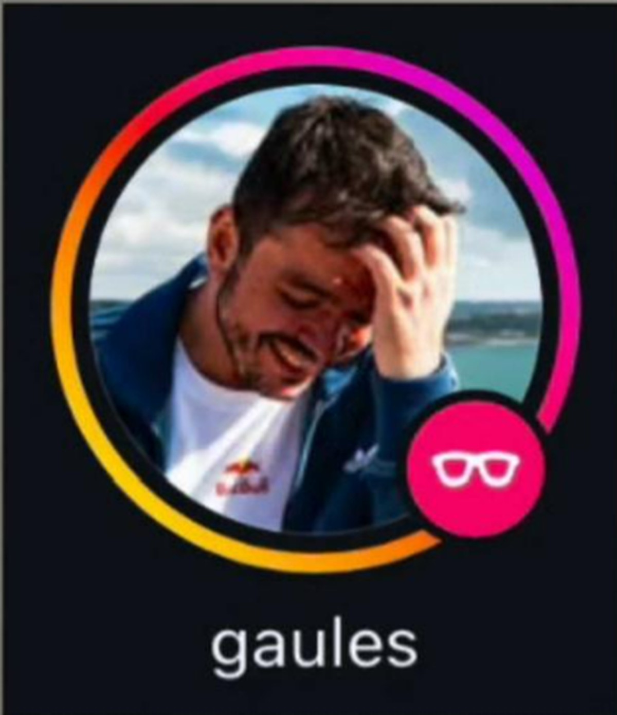 Óculos nos Stories do Instagram: entenda o que significa o ícone e como ...
