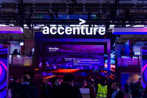 Accenture corta 19 mil empregos e reduz previsões por preocupações com ...