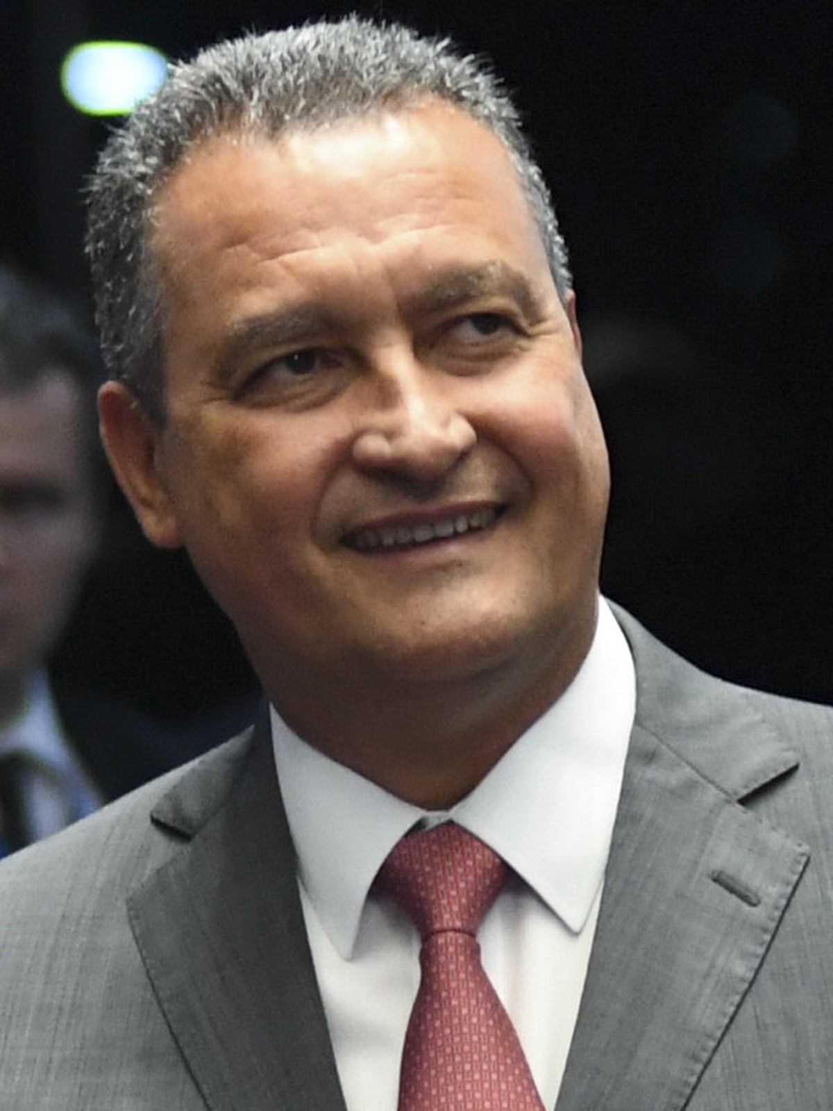 Rui Costa vai assinar exoneração de mais de 1,2 mil cargos ...