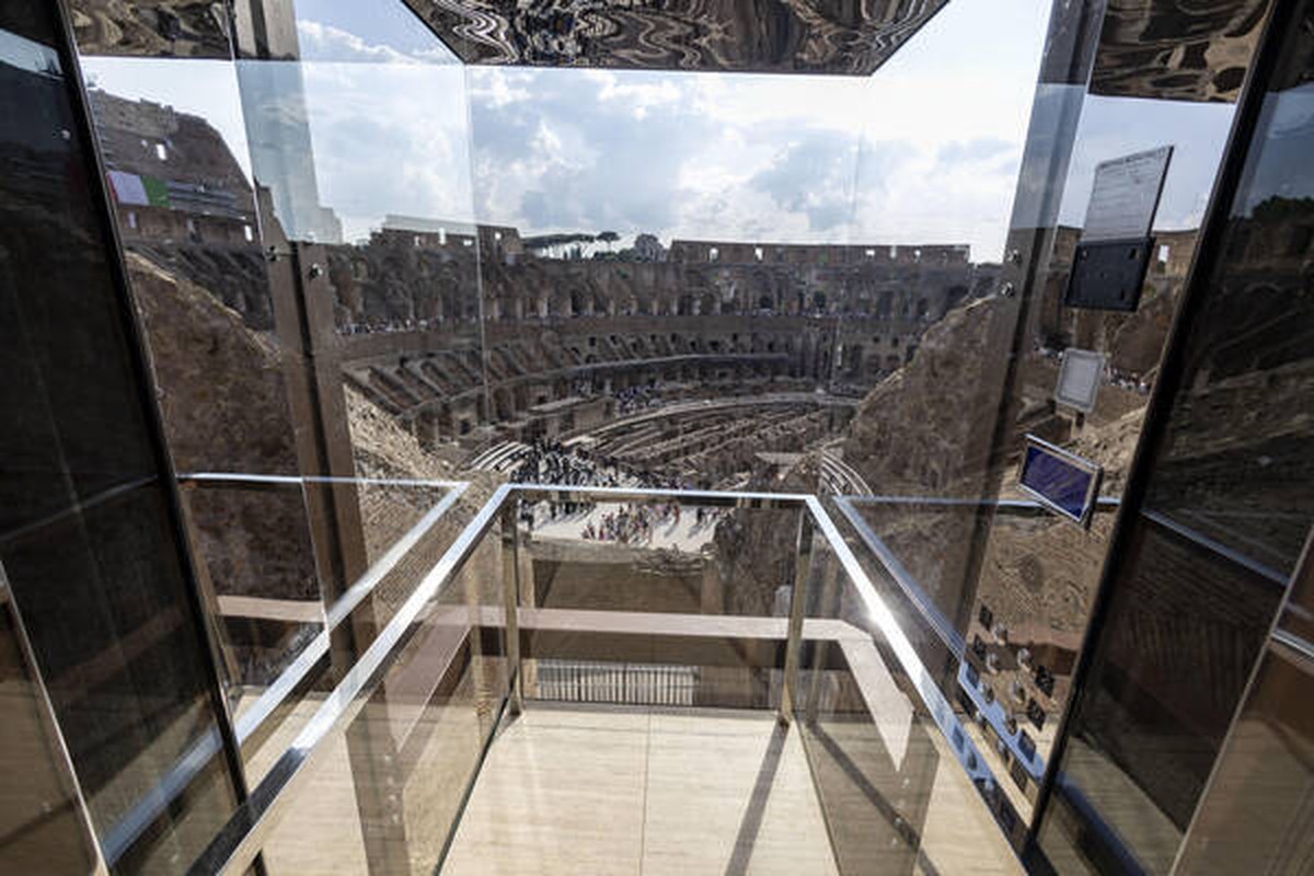 Elevador panorâmico é instalado dentro do Coliseu em Roma | Mundo ...