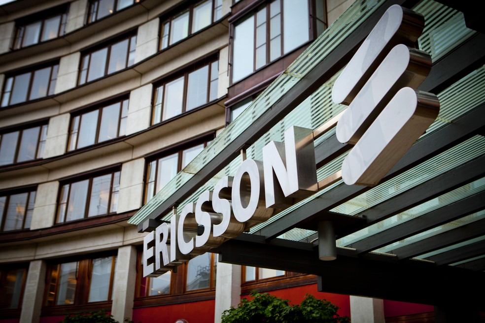 Ericsson vê margem no piso da meta e acelera cortes de custos