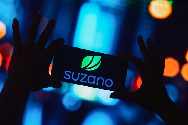 Suzano tem salto no lucro líquido do 2º tri, para R$5,1 bi, com efeito ...