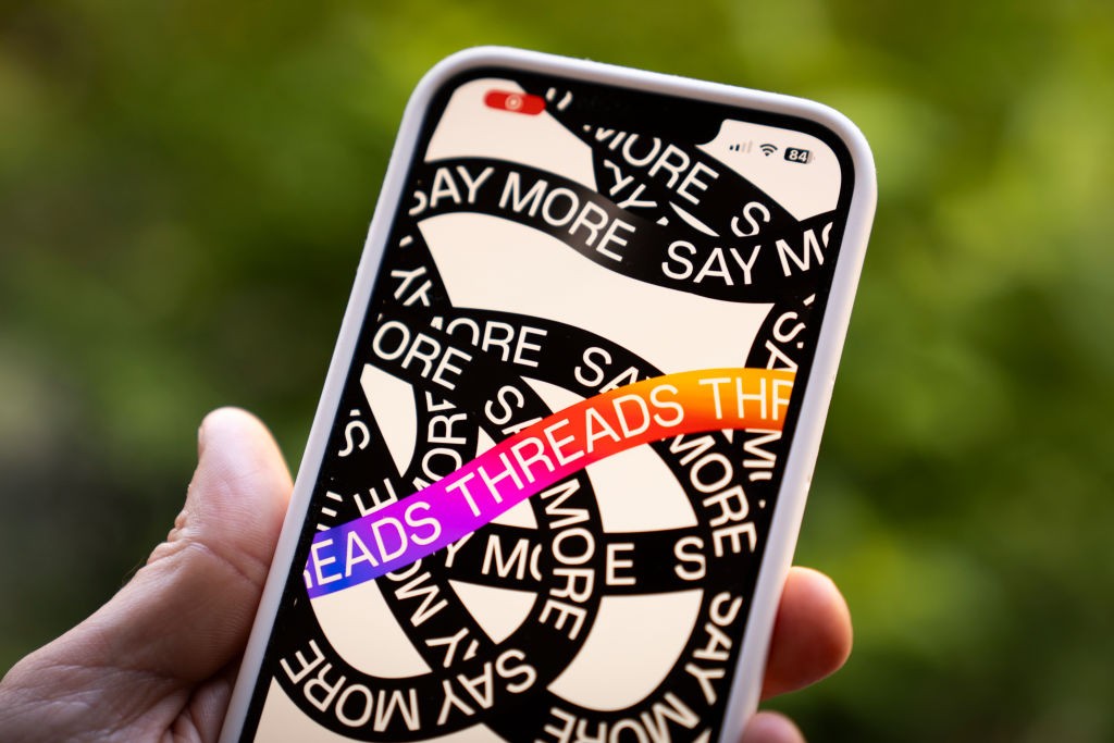 Threads passa X em número de usuários diários, mostra relatório