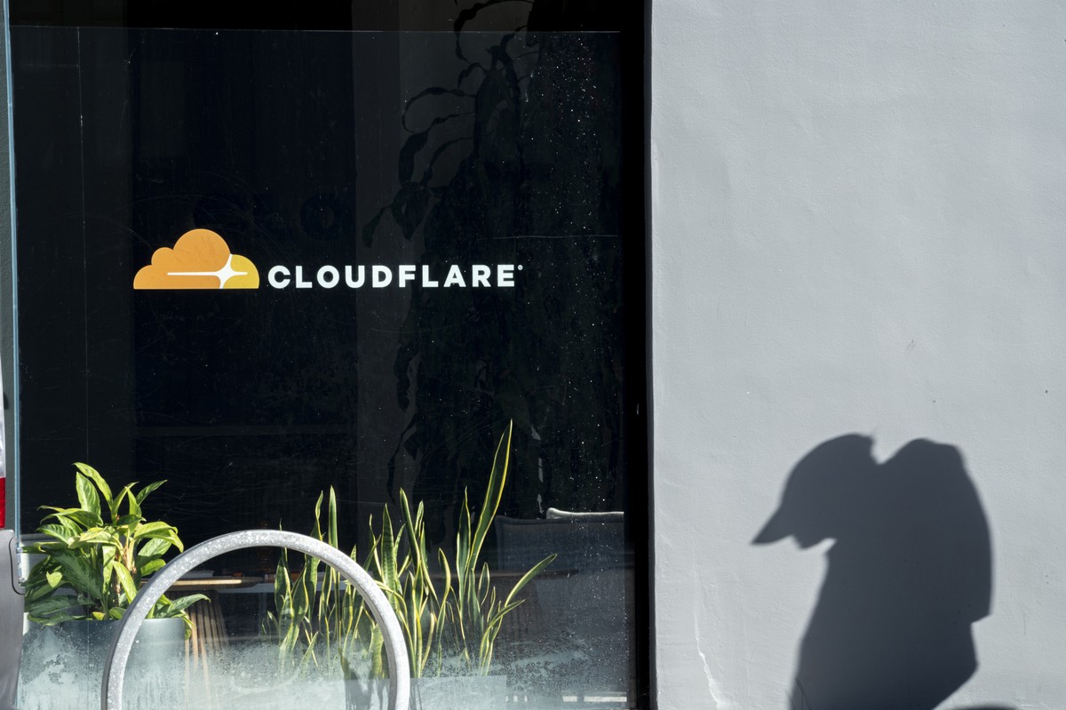 Cloudflare: entenda o que faz a empresa usada para driblar o bloqueio do X (antigo Twitter) no ...
