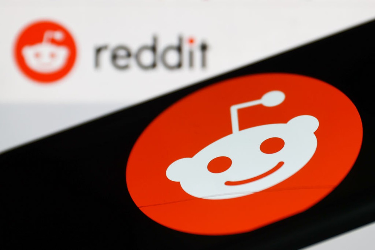 Reddit fixa IPO em US$ 34 por ação e é avaliado em US$ 6,4 bilhões